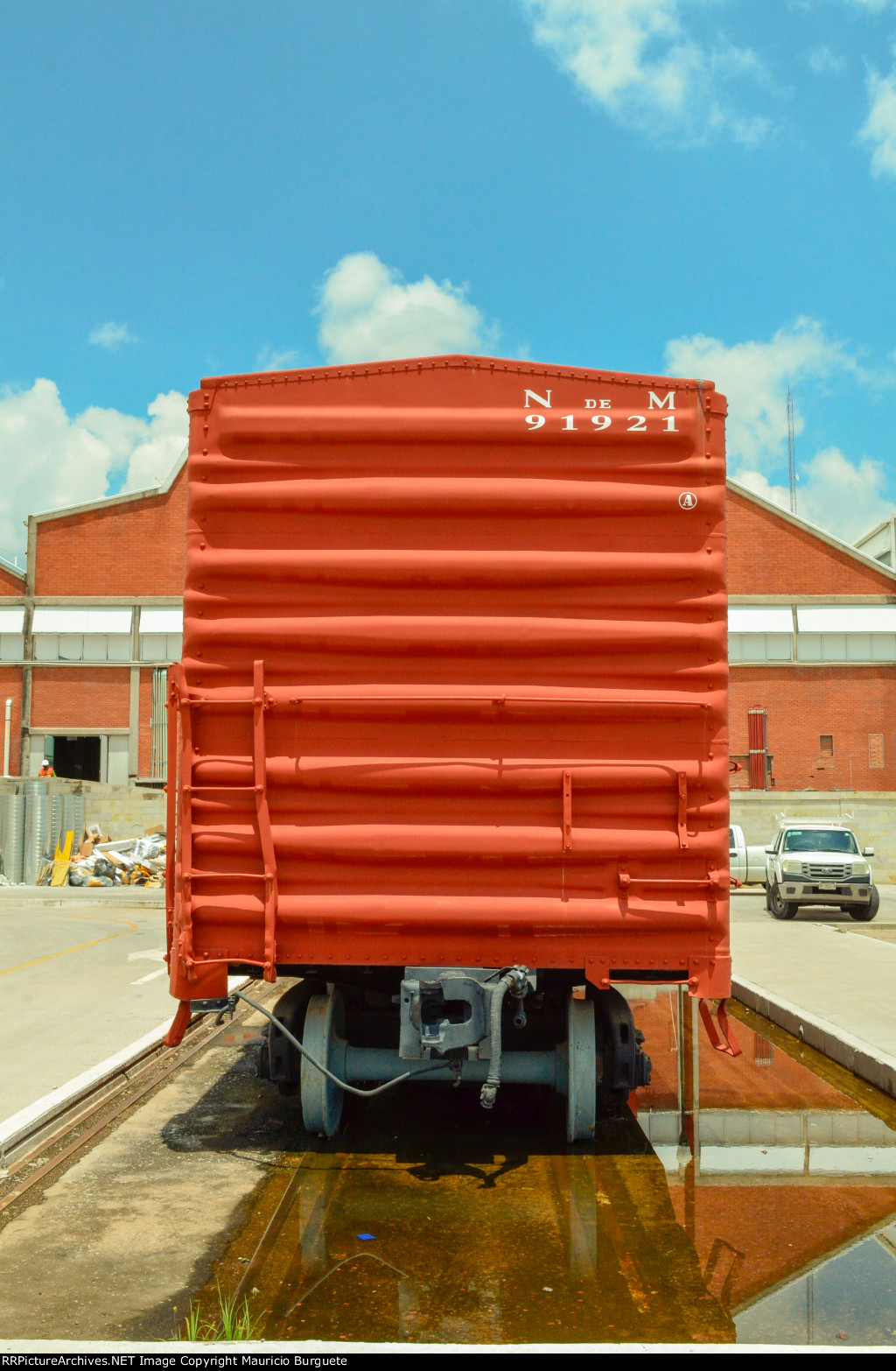 NdeM Box Car